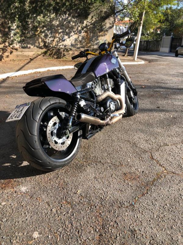 Harley Davidson V-Rod Café Racer – Free Hand Motorcycles